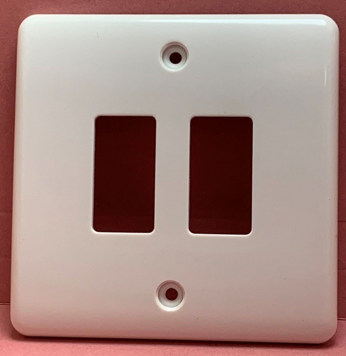 Quadrant Curveline Curveline Grid 2 Gang Front Plate, White - QC-G2 ...