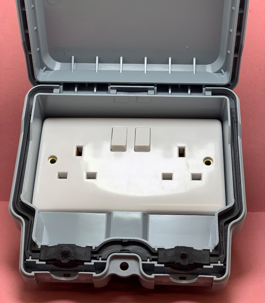Quadrant Weatherproof 2 Gang DP Switched Socket IP65 Rating - QD ...