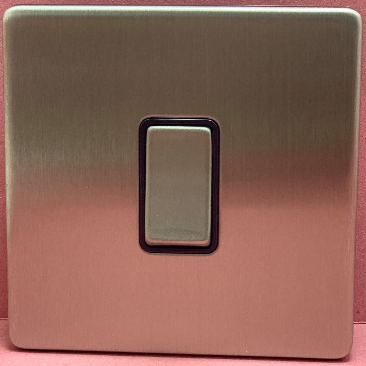 Quadrant Screwless 1 Gang Intermediate Switch in Chrome - QSS3130SC-B ...