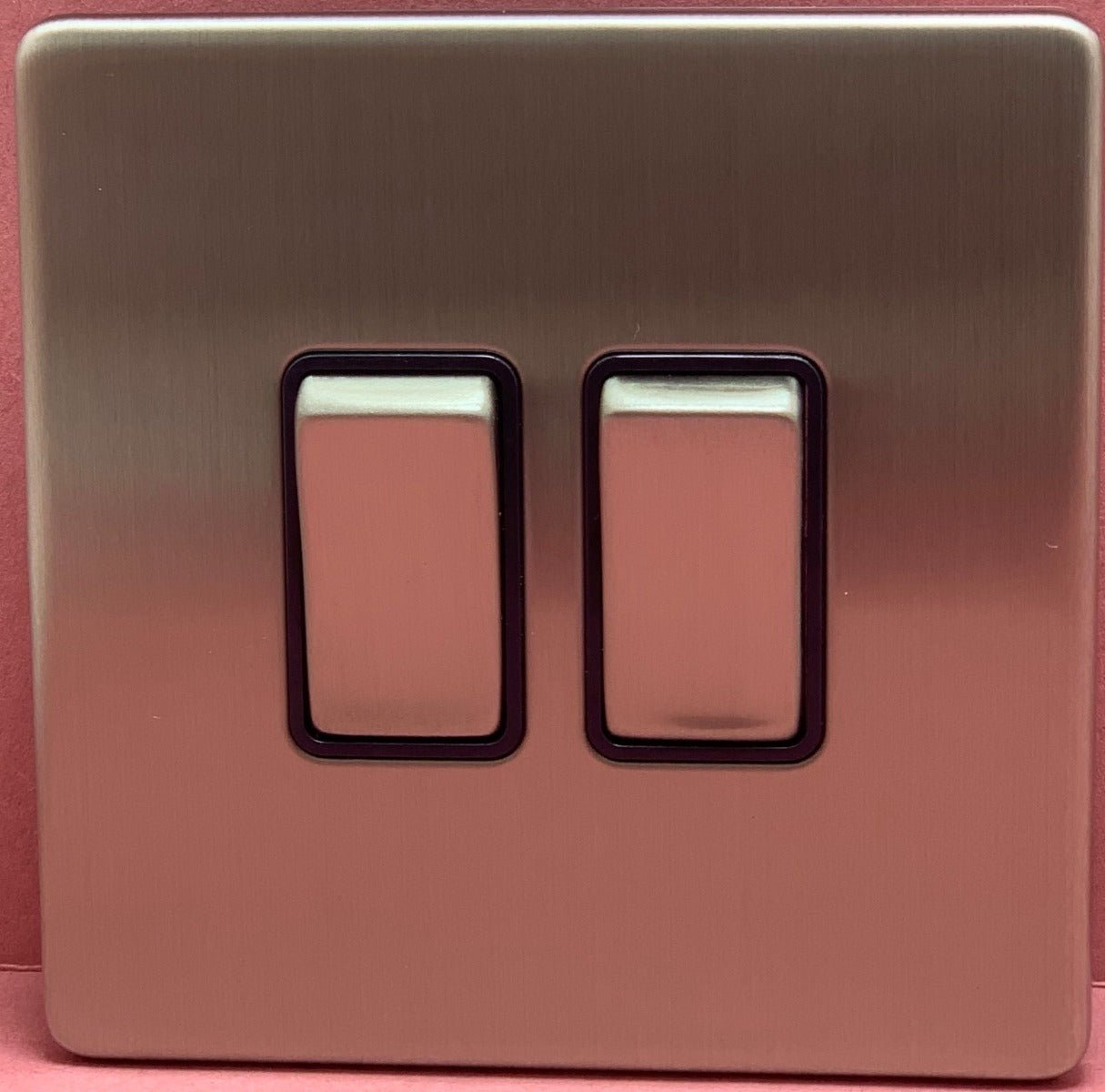 Quadrant Screwless 2 Gang 2 Way Switch in Chrome - QSS3022SC-B ...